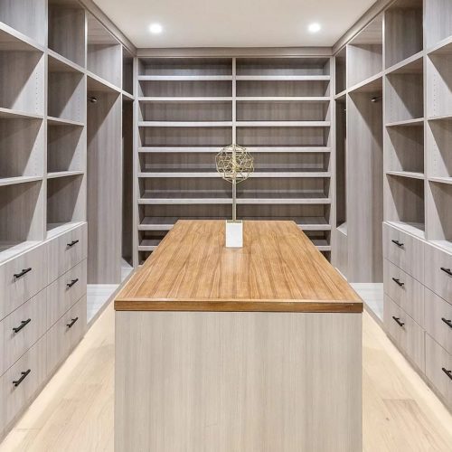 Walk-in Wardrobe - Sliding Door Wardrobes
